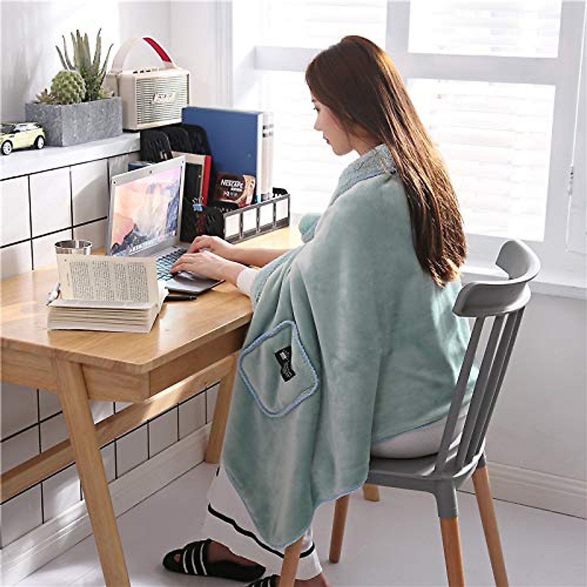 Desilife Home Wearable Throw Blanket Button Shawl (26 x 68 inch) for Women Girl - Multi Function Sofa Car Chair Fleece Throws - Household Travel Warming Wrap Faux Fur Mink Sherpa Velvet Solid Green