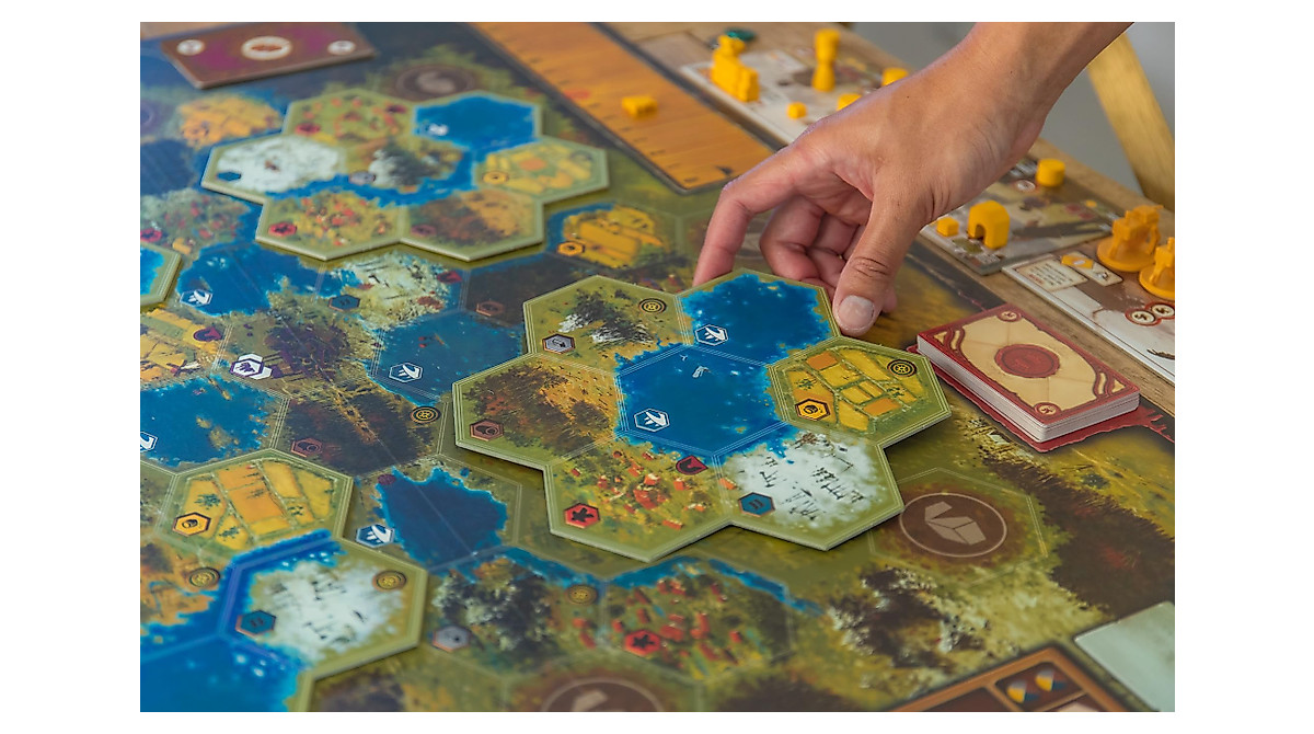 Scythe Modular Board – Enhance Your Gameplay Variability