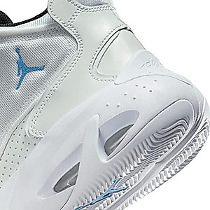 Men's Jordan Max Aura 4 (White UNI Blue Black, us_Footwear_Size_System, Adult, Men, Numeric, Medium, Numeric_9)