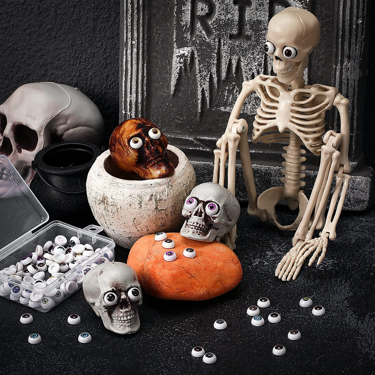 60 Pieces Halloween Eyeballs Props Plastic Scary Fake Eyeballs Party Decoration Eyeballs Halloween Decorative Eyes Horror Props with Clear Storage Box for Halloween Trick Party or Decor, 10 Colors