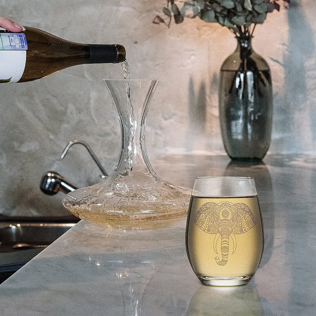 Cunhill 2 Pieces Elephant Stemless Wine Glass Hand Etched Elephant Glass Clear Stemless Wine Glass Coffee Cup, Presents for Women Men (15.2 oz, Classic Style)