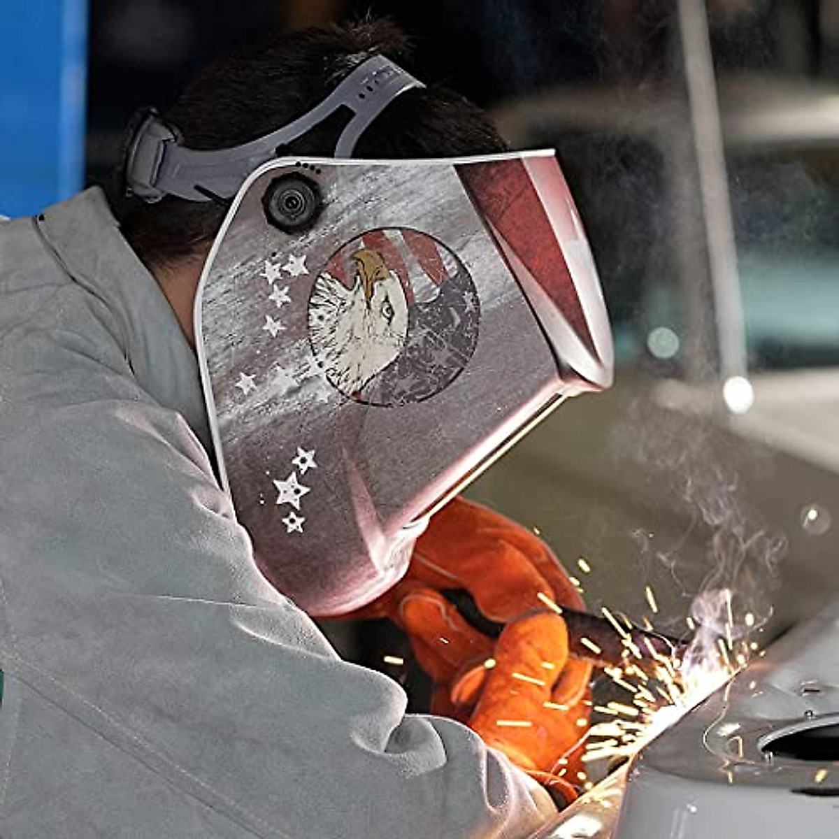 Jackson Safety Premium Auto Darkening Welding Helmet 4/5-13 Shade Range, 1/1/1/1 Optical Clarity, 1/25,000 sec. Response Time, 370 Speed Dial Headgear, Freedom Graphics, Red/White/Blue, 47103