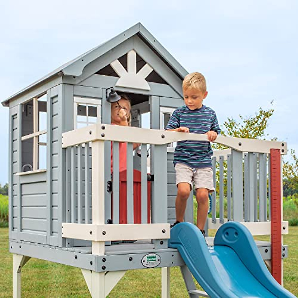 Backyard Discovery Beacon Heights Elevated Playhouse