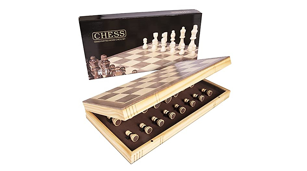 Kangaroo Folding Wooden Chess Set - Portable & Magnetic