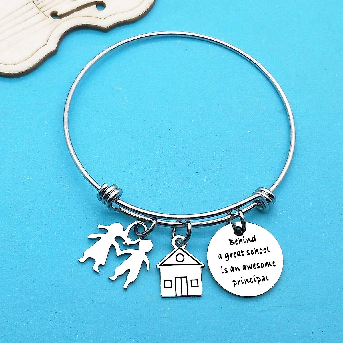 Xiahuyu Principal Gifts School Principal Bracelet Behind a Great School is an Awesome Principal Bracelet Principal Appreciation Gifts Christmas Birthday Retirement Gifts End of School Year Gifts