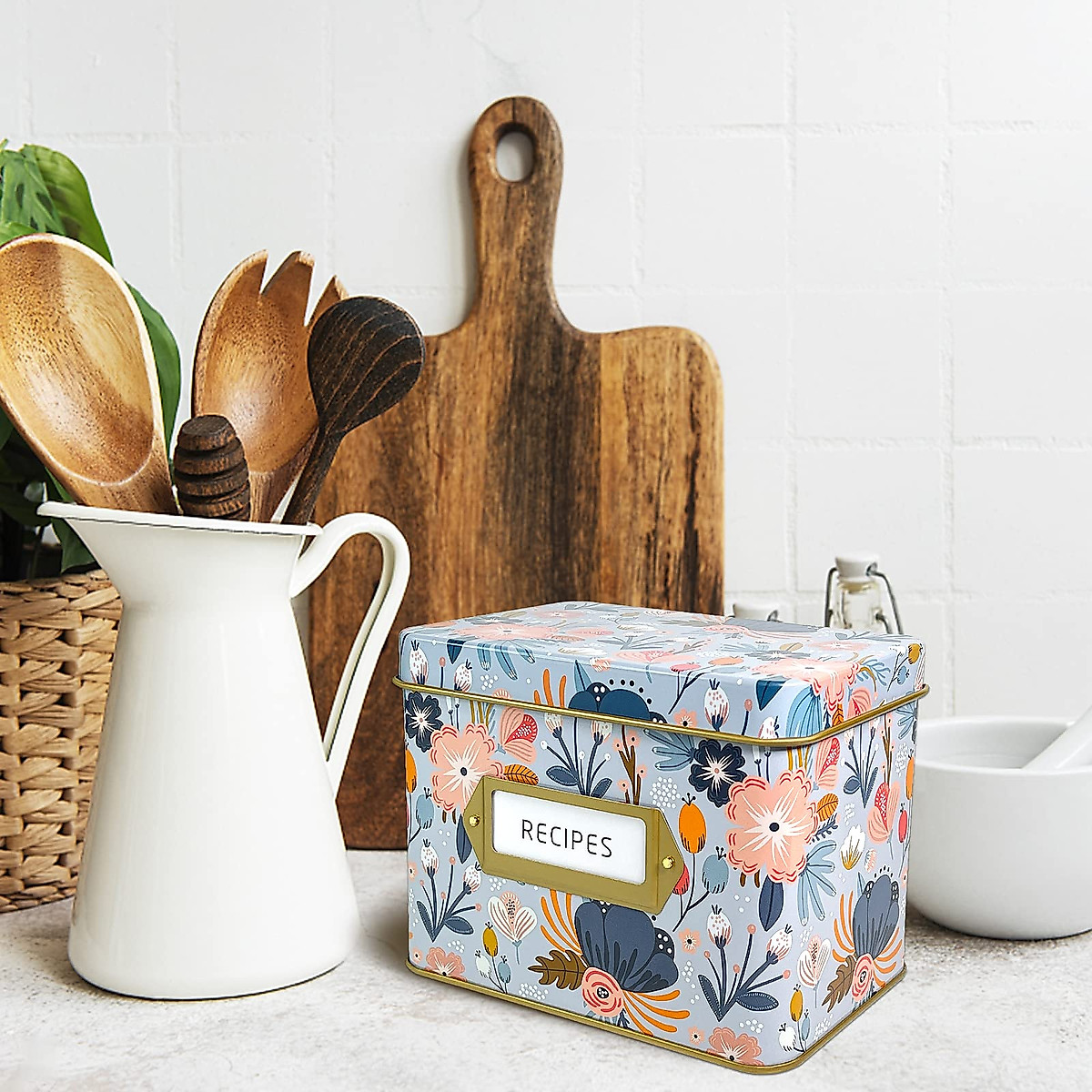 SUPMIND Recipe Box, Recipe Card Box for 4" x 6" Recipe Cards, Durable Metal Recipe Holder, Decorative Recipe Tin with Gift Box
