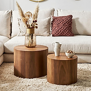 WILLIAMSPACE Nesting Coffee Table Set of 2, Walnut Round Wooden Coffee Tables Modern Circle Table for Small Space Living Room Bedroom Accent End Side Table (Walnut-Round)
