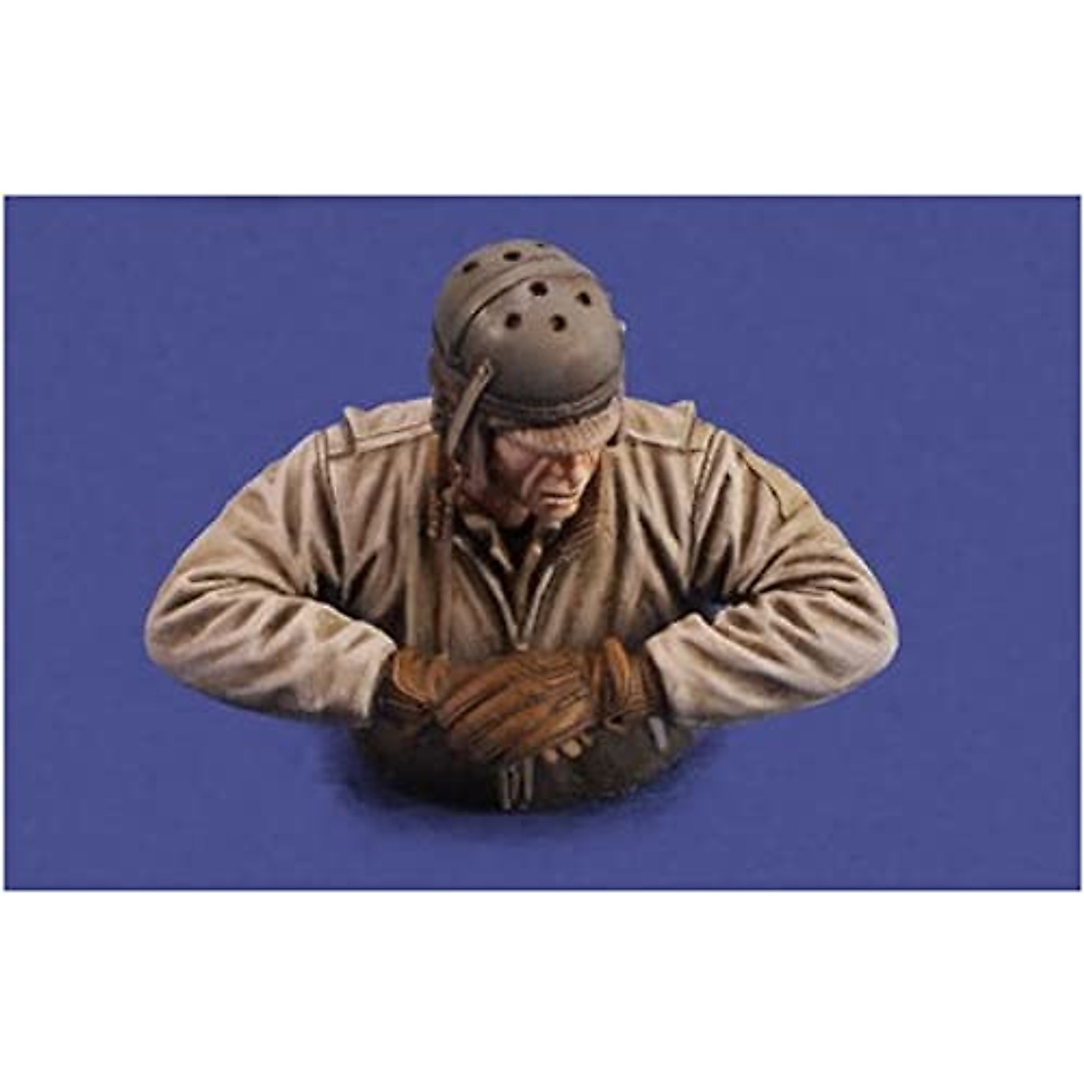 Royal Model RM932 1/35 WWII US Army Tank Soldier Set of 4 Tank Soldiers on The Go Resin Kit