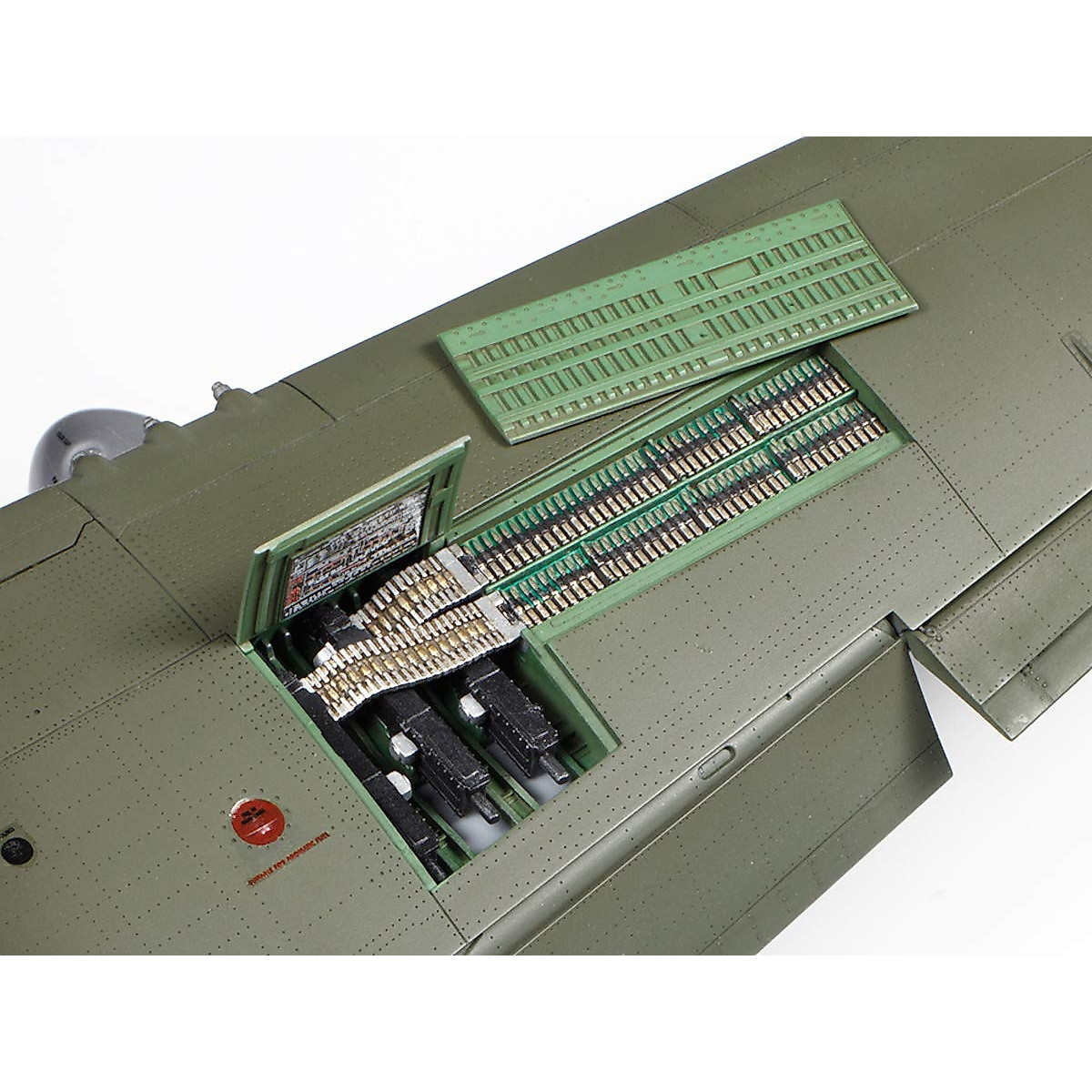 TAMIYA P-51D Mustang Hobby Model Kit (TM60322)