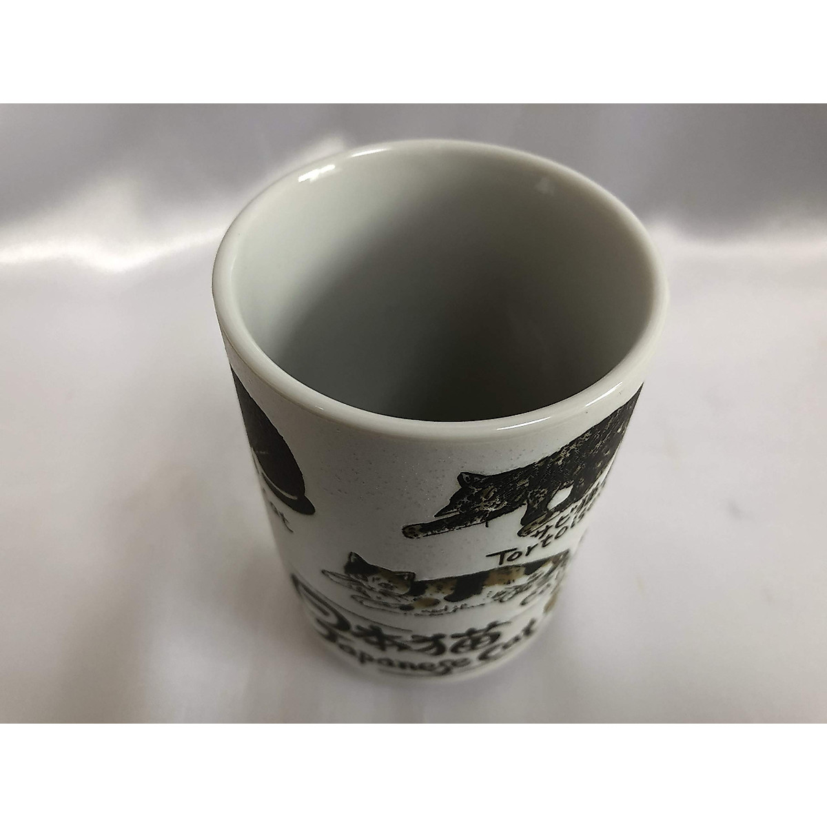 Cosmo Craft Japanese Teacup ”Japanese Cat” Yunomi