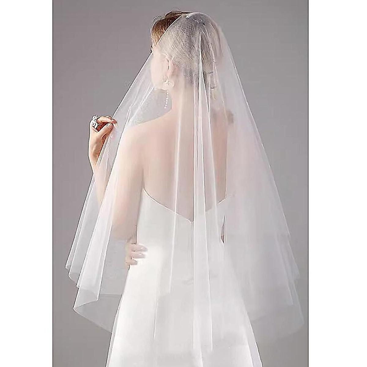 Fangsen Wedding Bridal Veil with Comb 2 Tier Tulle Short Wedding Veil Fingertip Length （ 2T Fingertip Light Ivory）