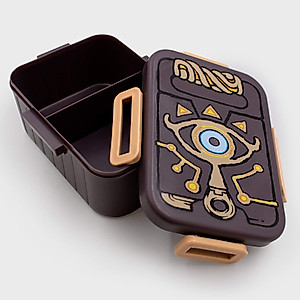 Nintendo - The Legend of Zelda: Breath of The Wild Collector's Box