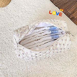 Lushandy Kawaii Floral Makeup Bag Coquette Aesthetic Cosmetic Bag Large Travel Makeup Organizer Cute Pouch Cotton Quilted Toiletry Bag