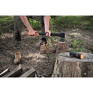 Fiskars XSharp Axe and Knife Sharpener, Ceramic sharpening stone/Fiberglass reinforced plastic case, Black/Orange, 1000601