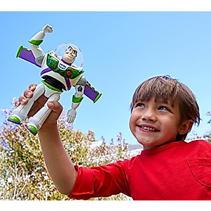 Disney Pixar Toy Story 4 Blast-Off Buzz Lightyear Figure, 7 in / 17.78 cm-Tall, with Lights, Phrases, Sounds and Pop-Out Wings, Gift for Kids 3 Years and Older [Amazon Exclusive]