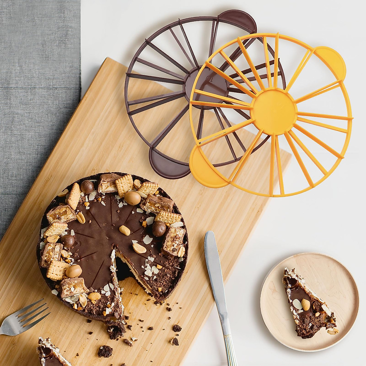 SDUSEIO Cake Portion Marker Cake Cutter Slicer Cheesecake Cutter for Even Slices,Round 10/12 Piece Double Sided Cake Portion Marker Cake Divider Baking Tool for 10 Inch Diameter,Coffee