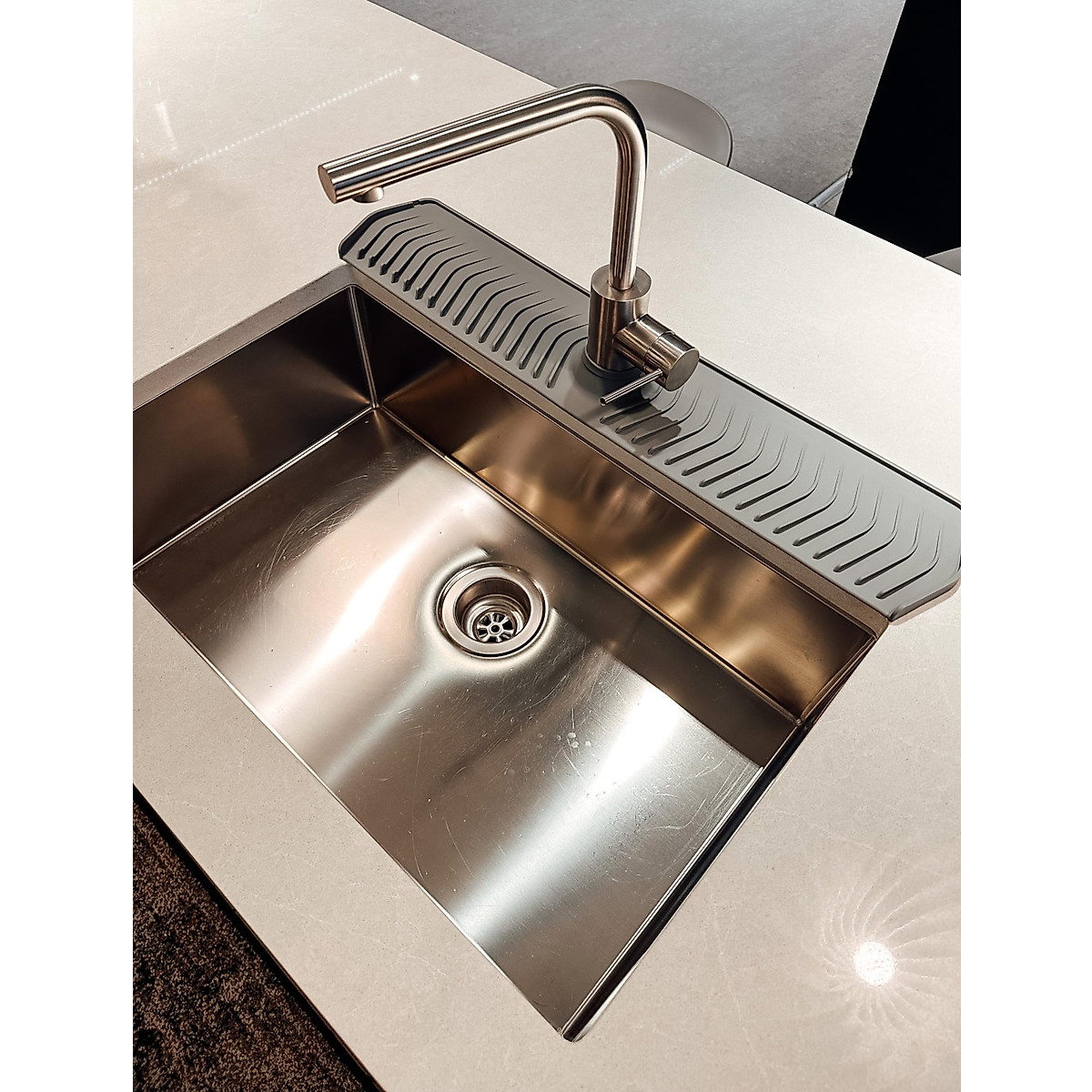 30 inch XXL long sink splash guard, sloped for water runoff, heavy duty adjustable fit splash guard, kitchen sink mat, faucet handle drip catcher, water counter protector, faucet draining mat