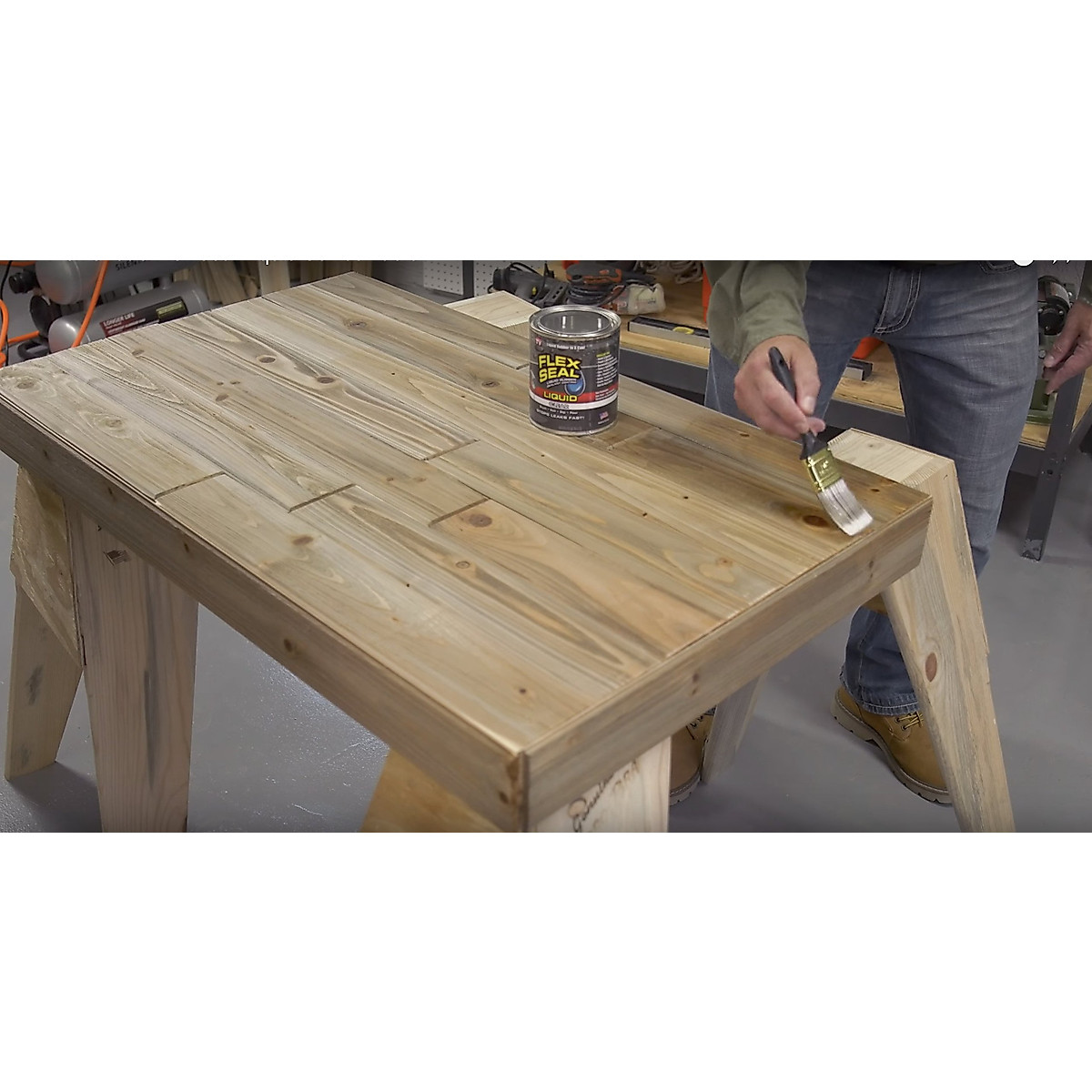 Flex Seal Liquid, 32 oz, Clear, Liquid Rubber Coating Sealant, Waterproof, Flexible, Breathable, and UV Resistant, Roof Repair, Basements, RV, Campers, Trailers, Marine, EPDM, Masonry