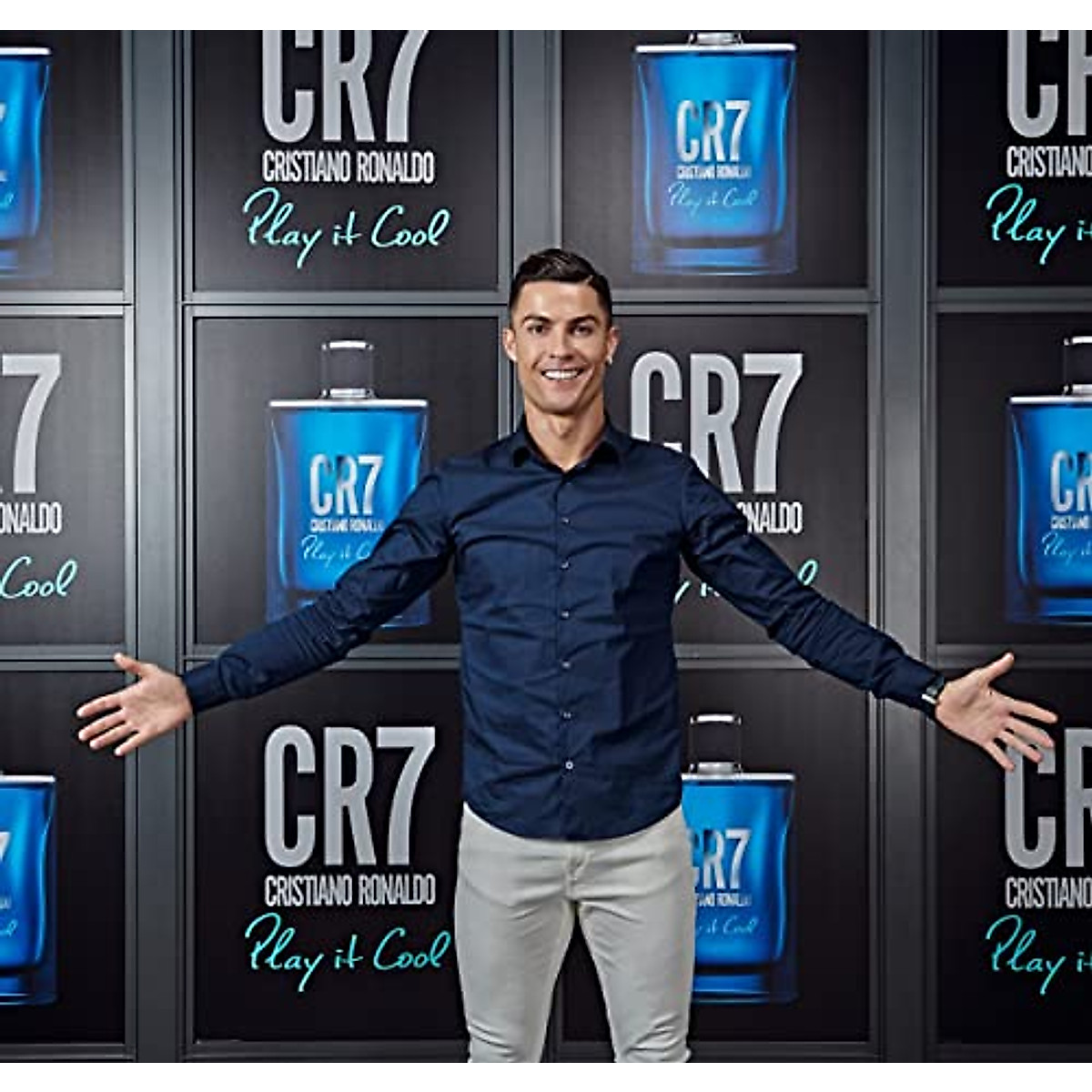 Cristiano Ronaldo CR7 Play It Cool - Blends Bright Citruses And Aromatic Fougere Notes - Fresh, Invigorating And Sensual - Light Enough For Everyday Wear - Masculine Fragrance - 1 Oz EDT Spray