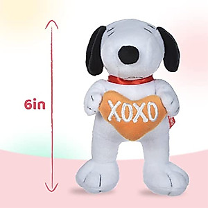 Peanuts for Pets Dog Toys Snoopy “XOXO” Plush Squeaker| 6” Snoopy Love Plush Squeakers Collection Pet Toys | Cute Peanuts Toy for Dogs Snoopy Stuffed Animal 6 inch, (FF19318)