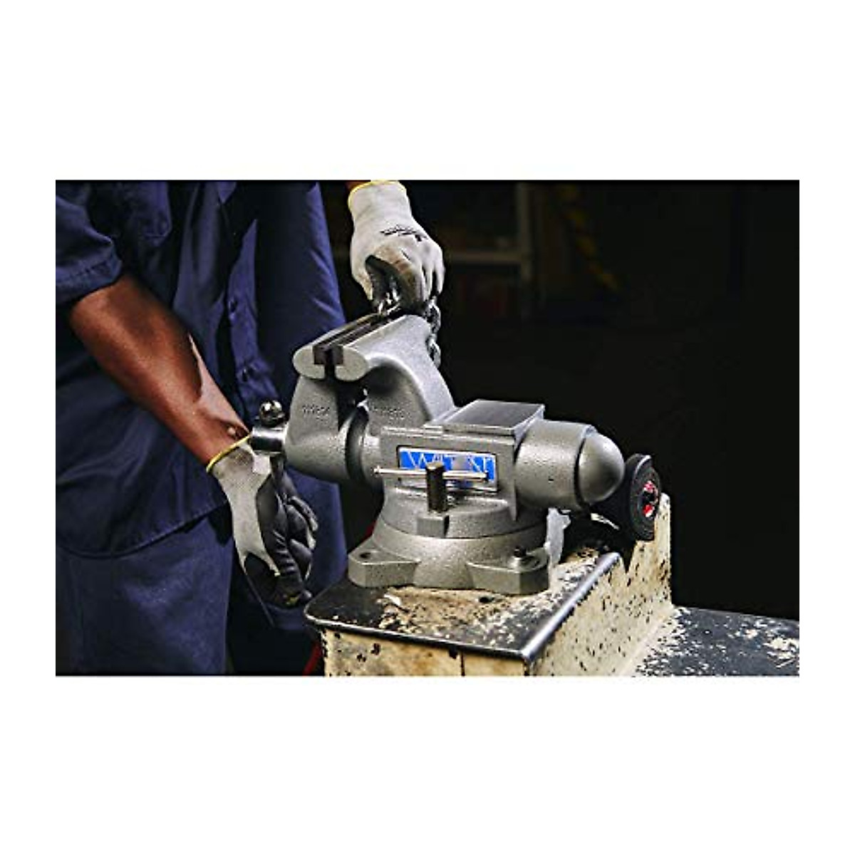 Wilton Tradesman Bench Vise, 6-1/2" Jaw Width, 6" Max Jaw Opening, 4" Throat (Model 1765)