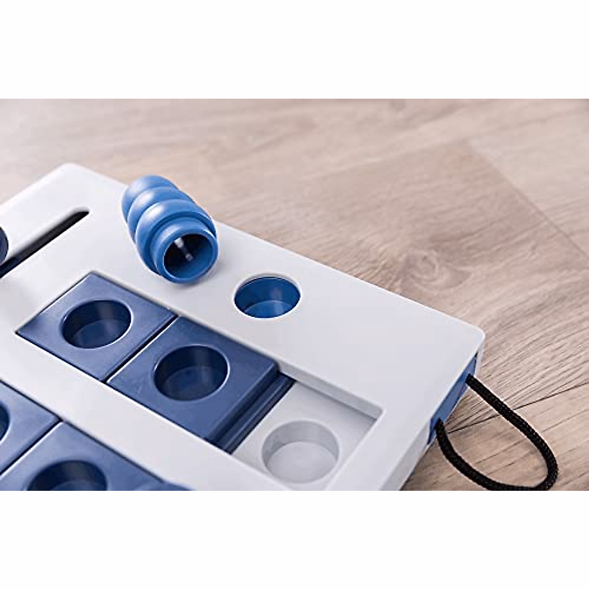 TRIXIE Mini Mover Strategy Game, Advanced Dog Puzzle Toy, Level 3 Activity, Treat Puzzle, Interactive Play, Enrichment