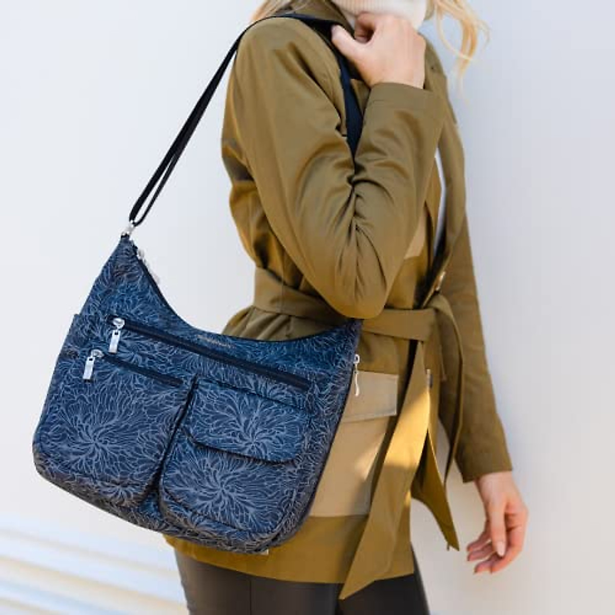 Baggallini Everywhere bagg with RFID, Charcoal Cheetah