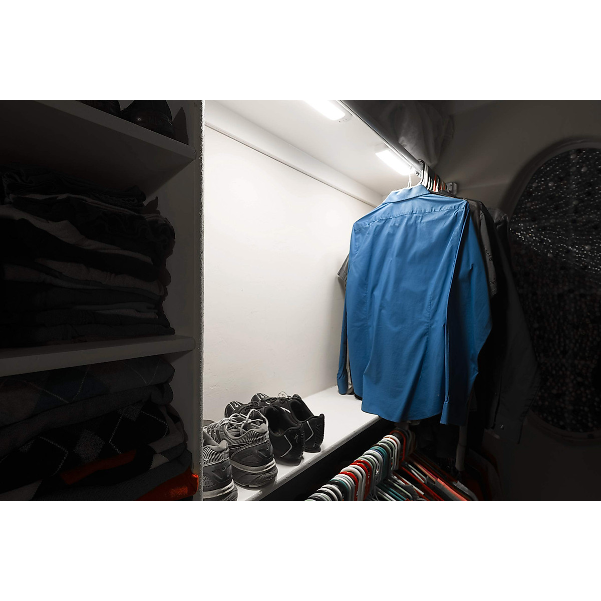 Energizer Under Cabinet Light, Color Changing, Battery Operated LED Lights with Remote, 12 Inch, 100 Lumens, Wireless Under Cabinet Lighting, Closet Lighting, Stick On Lights, Kitchen Lights, 44578