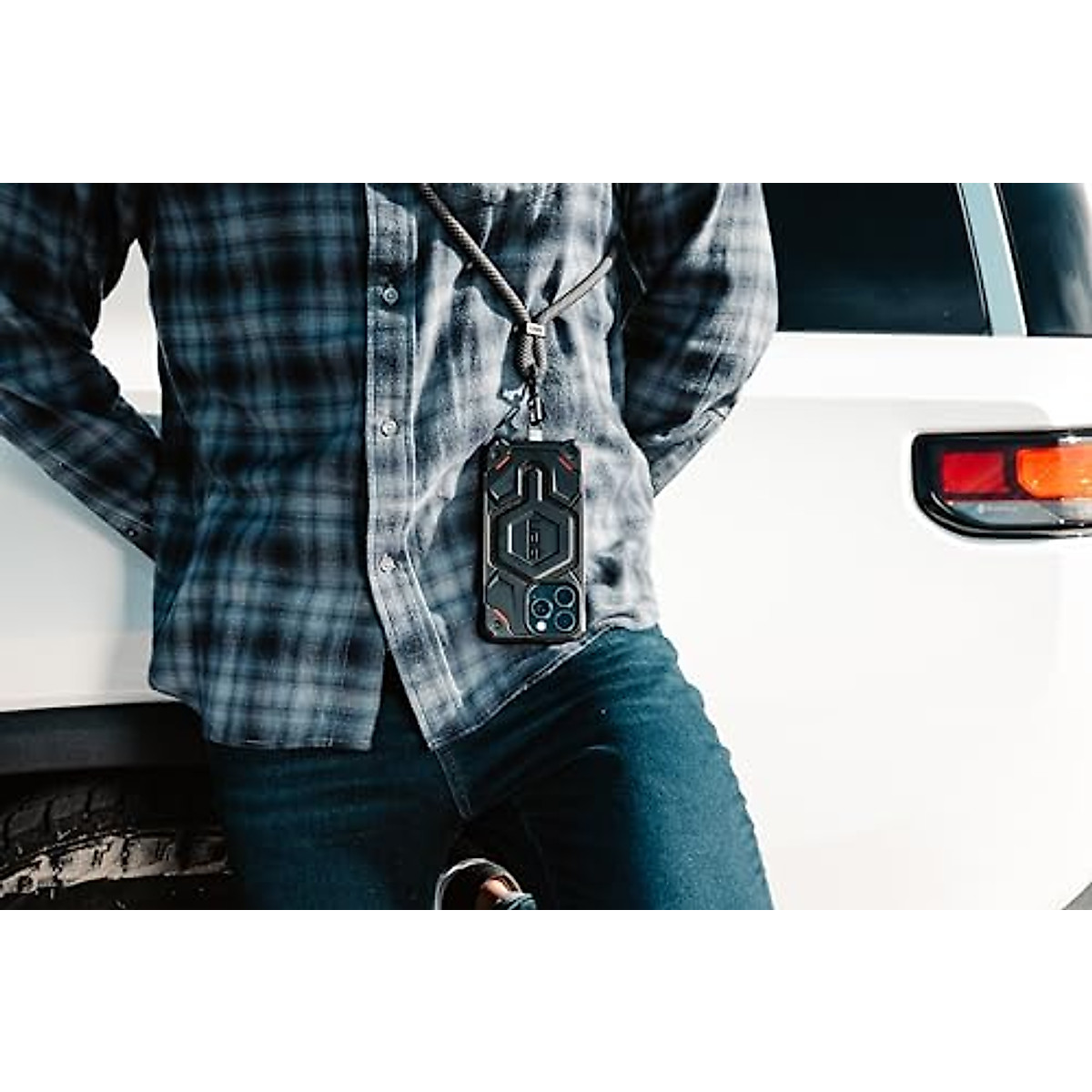 URBAN ARMOR GEAR UAG Case Compatible with iPhone 15 Pro Case 6.1" Monarch Pro Kevlar Black Built-in Magnet Compatible with MagSafe Charging Premium Rugged Military Grade Dropproof Protective Cover