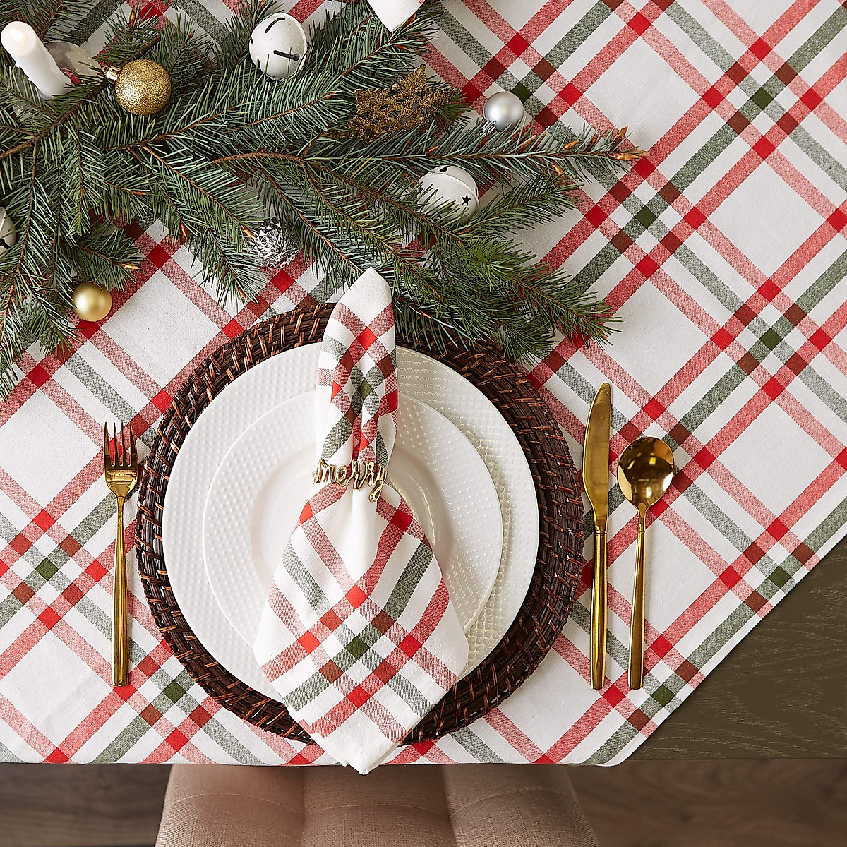 DII Jolly Christmas Tree Collection Holiday Table & Kitchen Décor, Tablecloth, 70" Round, Christmas Plaid
