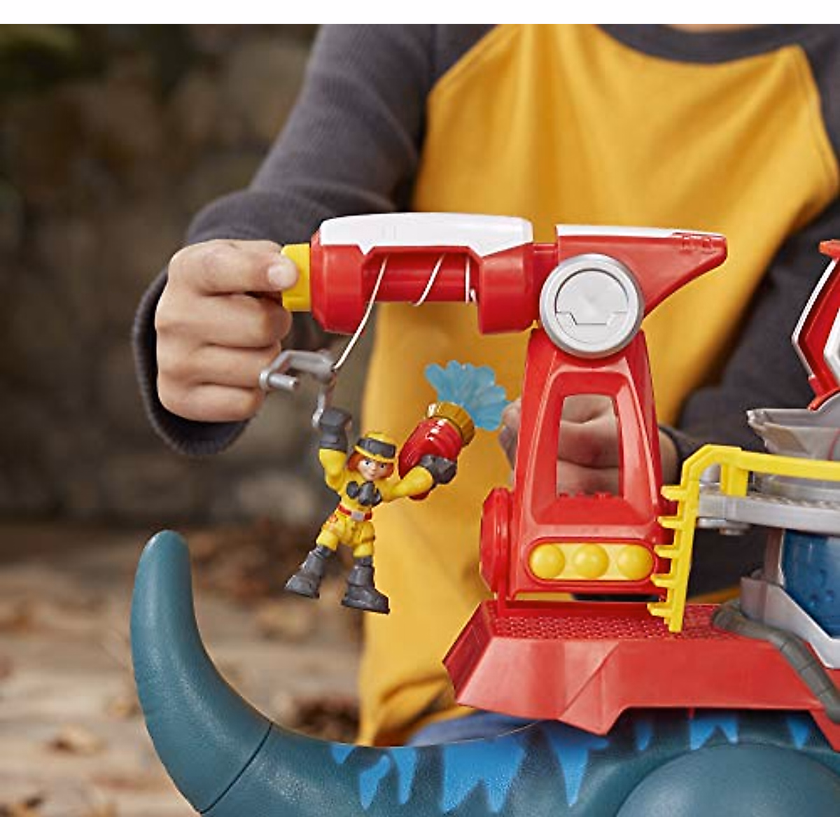 Chomp Squad Playskool Blazeasaurus and Sparks McKenzie, 20-Inch Brachiosaurus Dinosaur Firefighter Toy and Action Figure for Kids 3 and Up