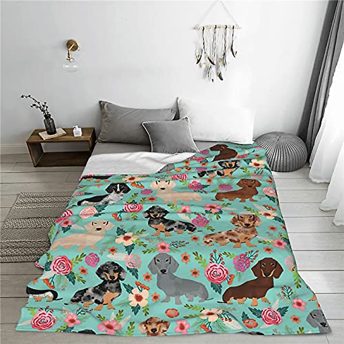 WOWUSUO Dachshund Dog Blanket Rose Flower Throw Bed Blankets Cozy Lightweight Soft Bedding for Sofa and Bed Office Travel 80x60 inches, 80x60