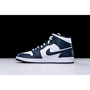 NIKE Men's Basketball Shoes, White White MTLC Gold Obsidian 174, 9