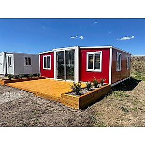 Modern Prefab Luxury Home: 30ft Expandable Container with 3 Bedrooms