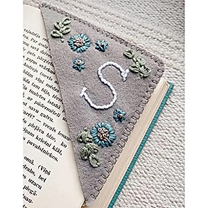 Book Marks for Book Lovers, Exquisite Personalized Hand Embroidery Bookmarks, Cute Triangle Page Corner 26 Letters Unique Bookmarks-Winter