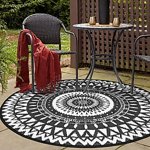 NUU GARDEN Round Outdoor Rug for Patios Plaid Reversible Patio Rug, Plastic Straw Indoor and Outdoor Round Rug for Outdoors, RV, Backyard, Deck, Picnic, Beach, Trailer, Camping, 5 * 5 ft