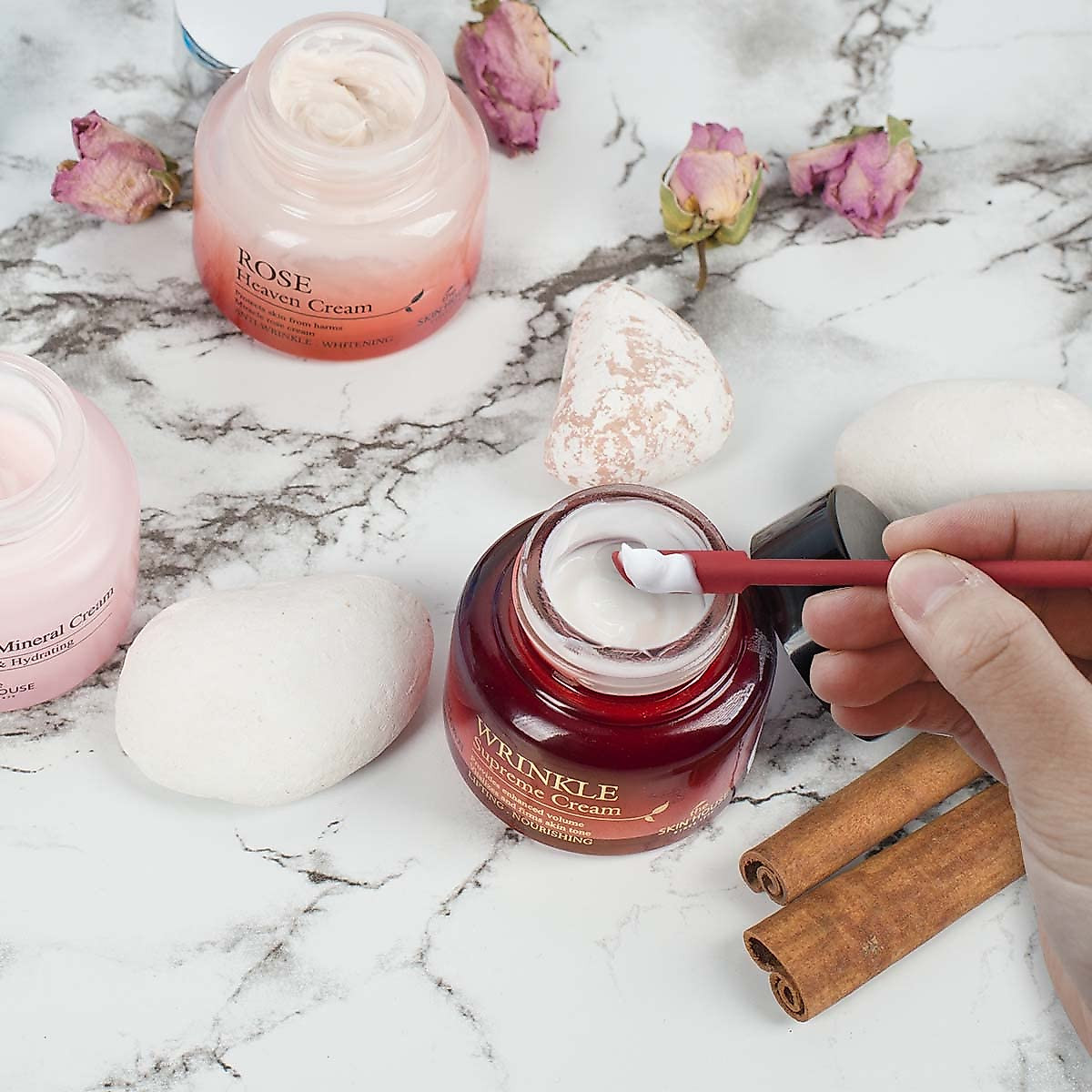 6 Pieces Silicone Spatula Set Mini Thin Jar Scraper Small Rubber Spatula for Makeup Beauty Products Tiny Spatulas Lotion Stirrer Kitchen Bottles Cosmetic Bottles (Red + Black)