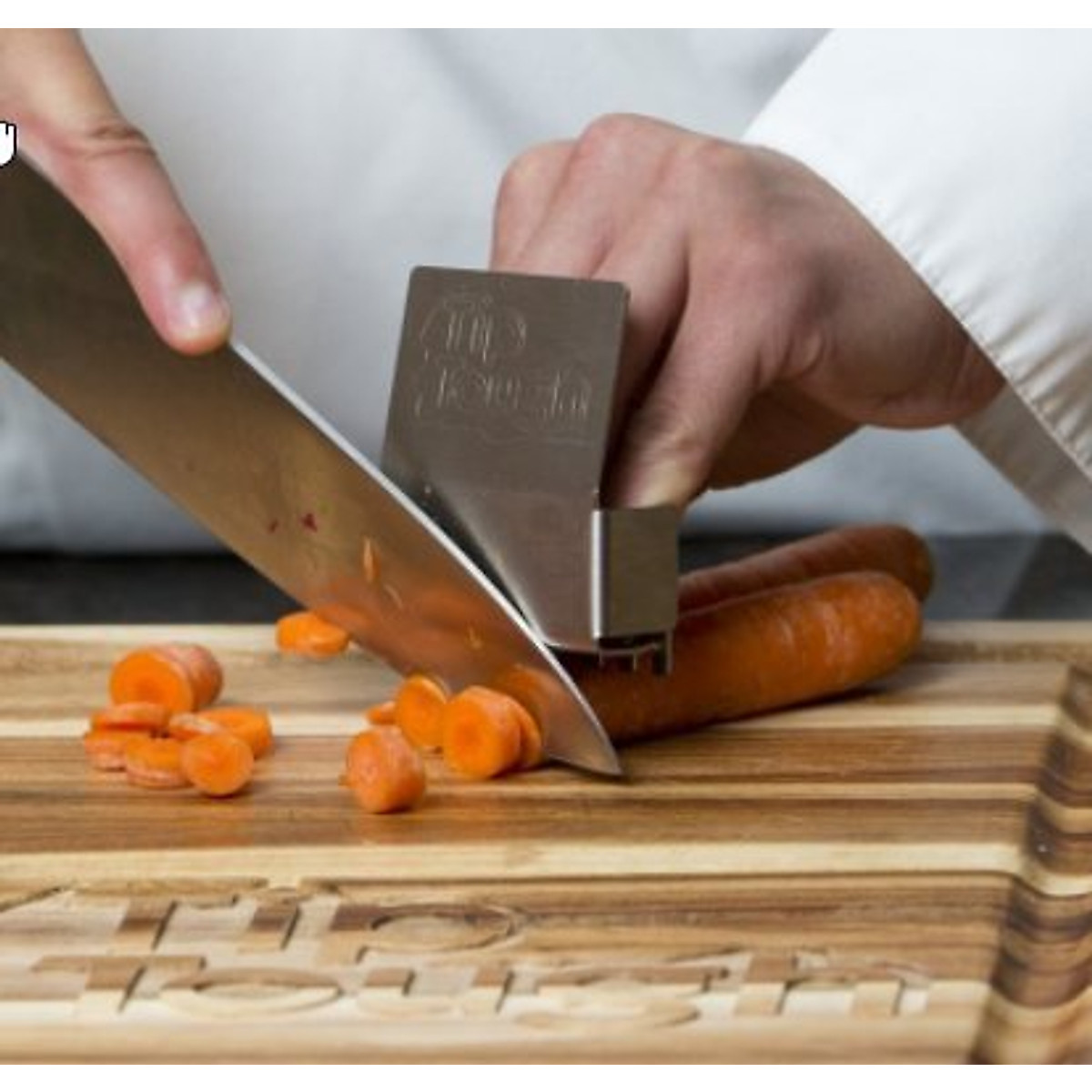 Tip Tough Finger Guard - Knife Protector for Safely Cutting, Chopping, Slicing in the Kitchen - Stainless Steel, Safe Cooking Tool for Hands - Ideal for Vegetables, Salads, Fruits (Large)