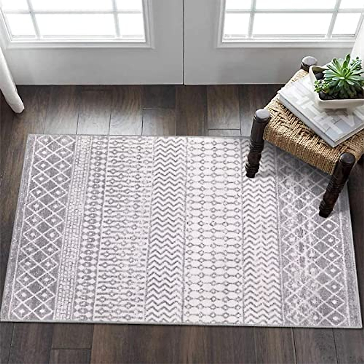 Nailttos Moroccan Washable Rug, 2x3 Grey Rug Non-Slip Small Distressed Entryway Rug, Soft Low-Pile Bedroom Rug Indoor Doormat Carpet Rugs for Entryway Kitchen Bathroom