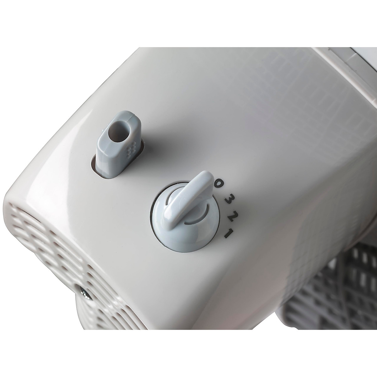 Lasko Lasko-16 Adjustable Performance Pedestal, 3-Speed, Gray (2526) Household Fans, 1, White