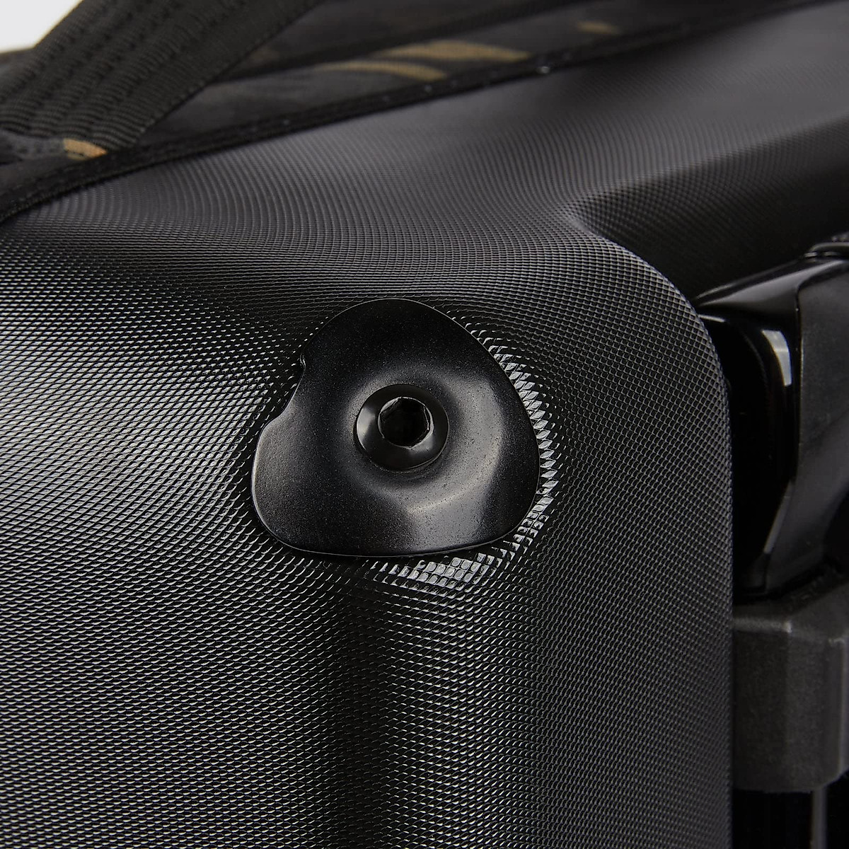 VIKTOS Johnny Combat Wheelie Bag