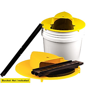 RinneTraps - 2 Pack Flip N Slide Bucket Lid Mouse/Rat Trap |Humane or Lethal| |Trap Door Style| |Multi Catch |Auto Reset| |Indoor Outdoor| |5 Gallon Bucket Compatible| Manufacturer| MADE IN USA