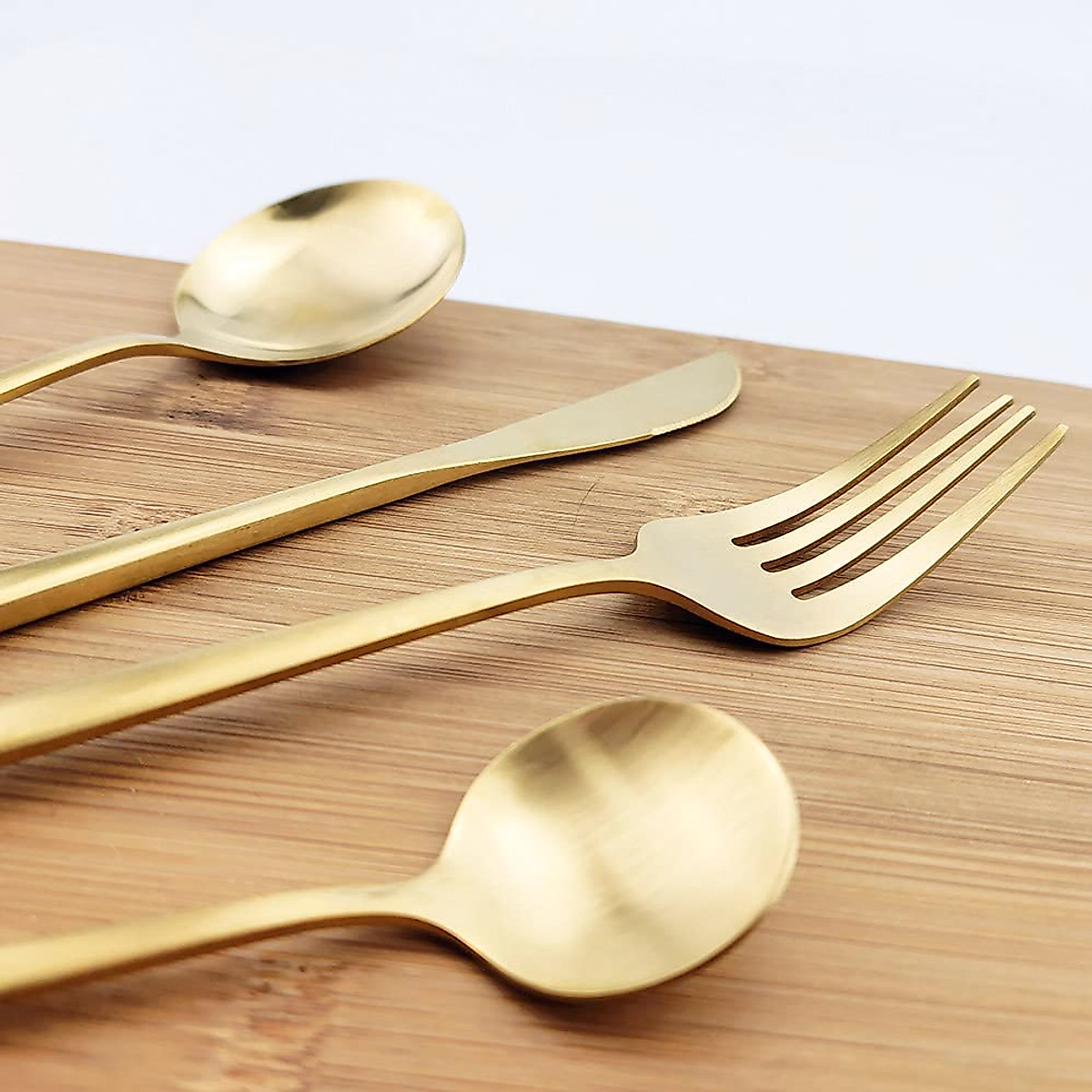 Gugrida 4Pcs Matte Tea Spoon Cutlery Stainless Steel Coffee Spoon Silverware Small Stirring Spoon Tableware Kitchen Flatware 5.11" Gold Red