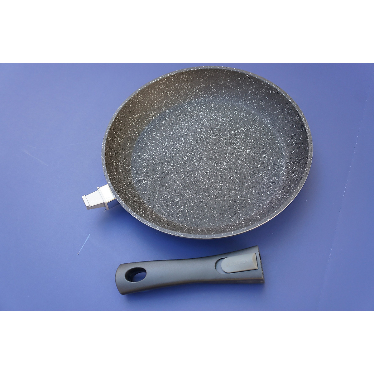 Germany's Stoneline Xtreme Series 11.2" (28cm) Fry Pan with Non-stick Non-Toxic Stone Coating Cookware - 2016 Top of the line model, better taste food