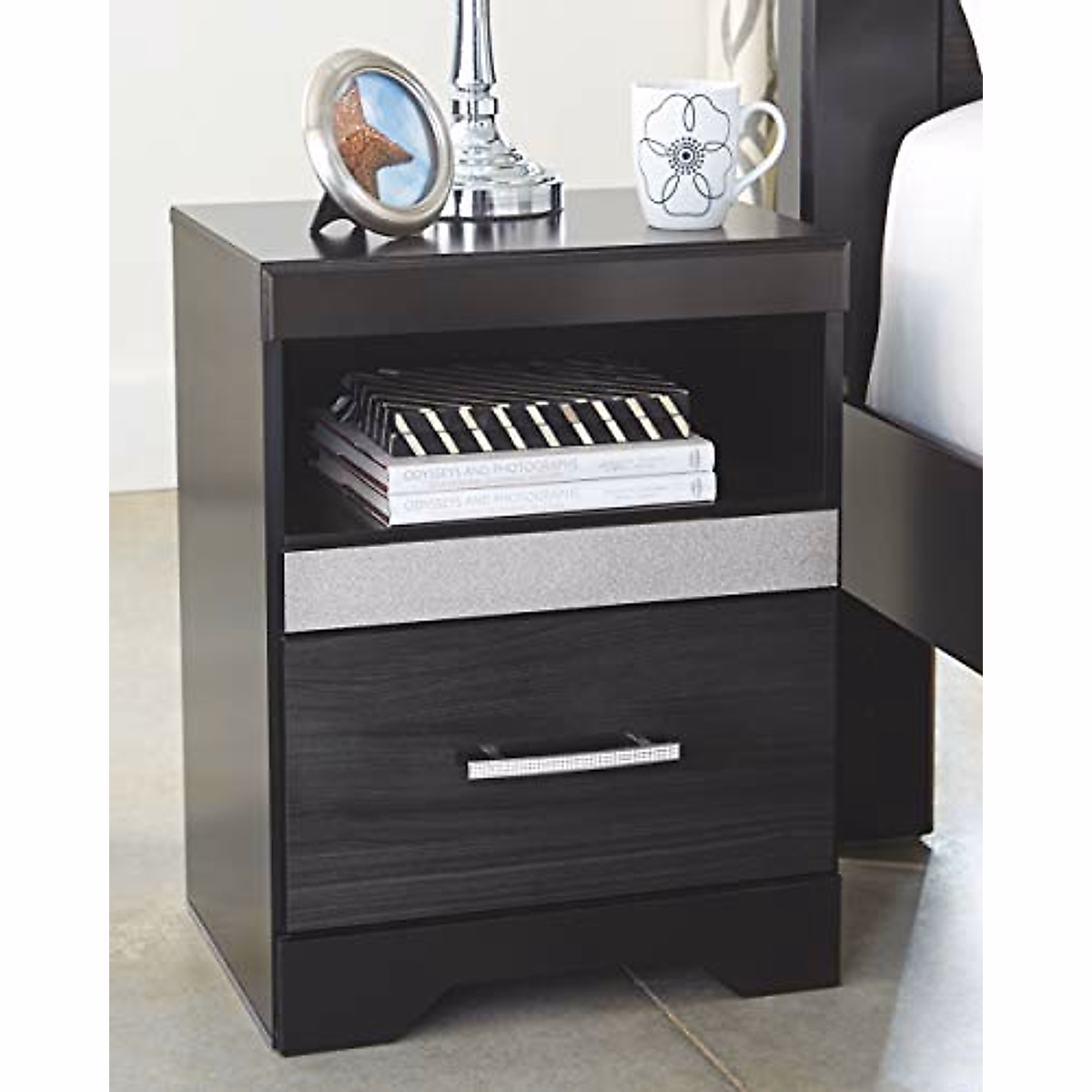 Signature Design by Ashley Starberry Glam 1 Drawer Nightstand with 2 Slim-Profile USB Charging Stations & Silvertone Glitter Accents, Black