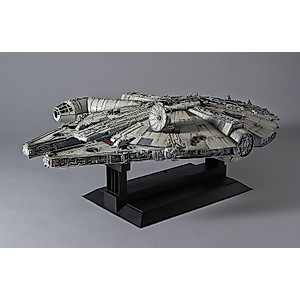 Revell RV01206 Bandai Perfect Grade Star Wars Millennium Falcon Plastic Model kit, Various, 48.2cm