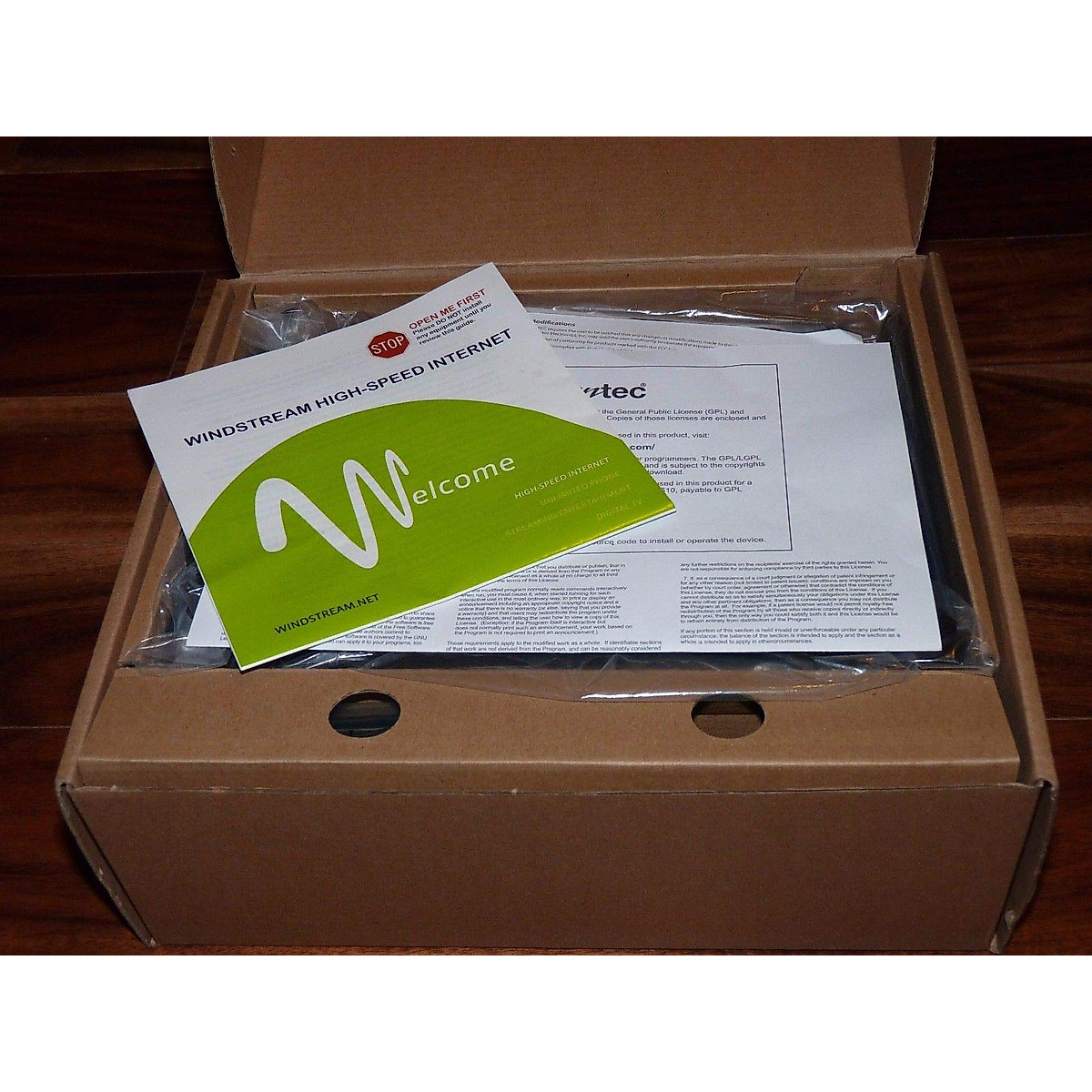 Windstream Actiontec T3200 xDSL Wi-Fi Premium Wireless Router/Modem 1GIG (Renewed)