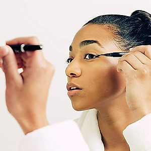 Mistake Erase Liquid Eyeliner and Corrector - All Day Wear Water-Resistant Eye Liner