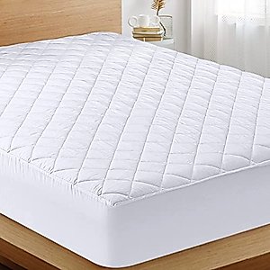 Utopia Bedding Quilted Fitted Mattress Pad (Twin) - Elastic Fitted Mattress Protector - Mattress Cover Stretches up to 16 Inches Deep - Machine Washable Mattress Topper