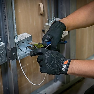 Klein Tools 40233 Wire Pulling Gloves, Extra Grip Work Gloves with Thumb Reinforcements and Grip Patches on Palm and Fingertips, Large